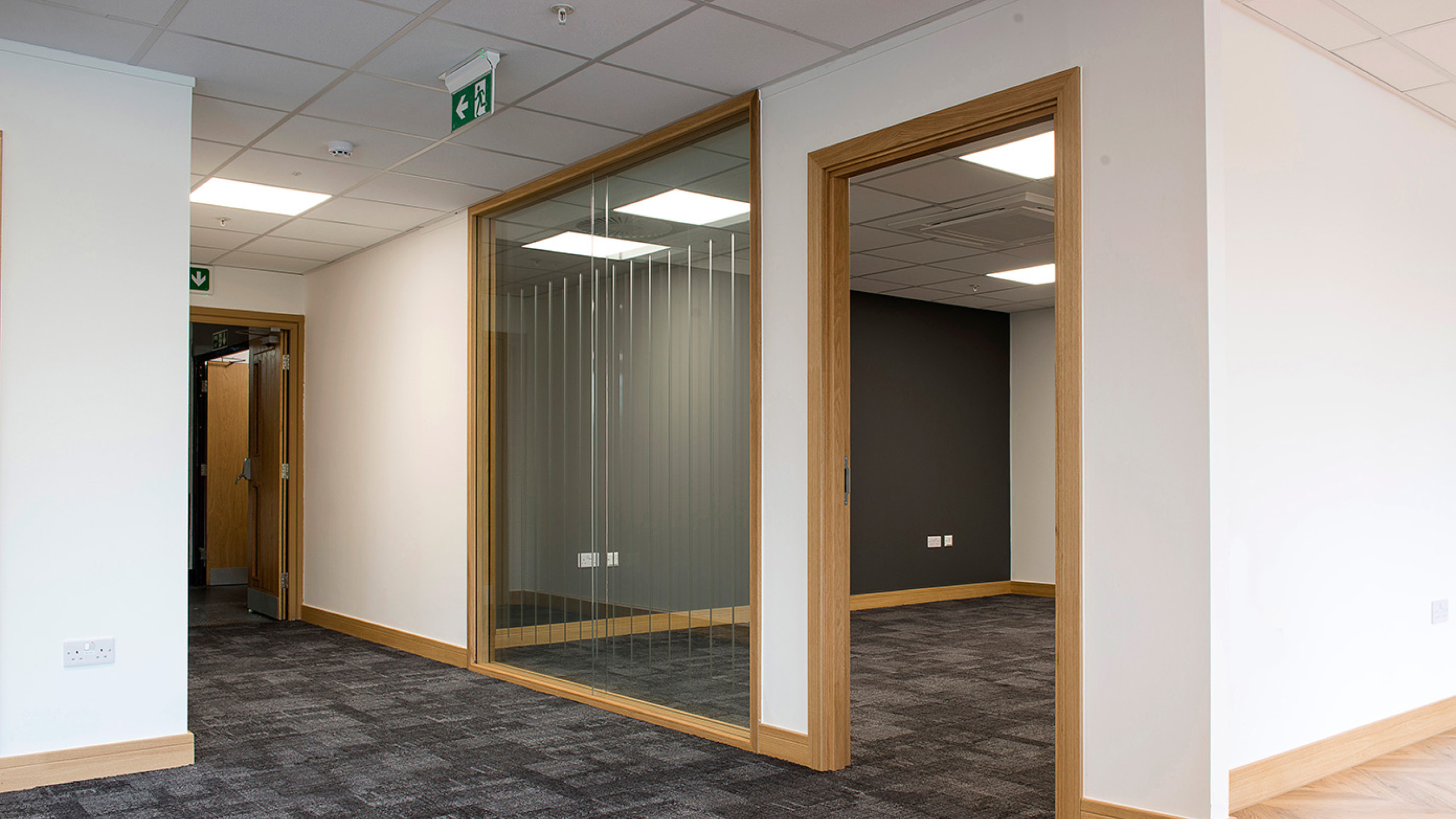Howdens Joinery | Commercial Fit Out | Amspec Design & Build | Amspec
